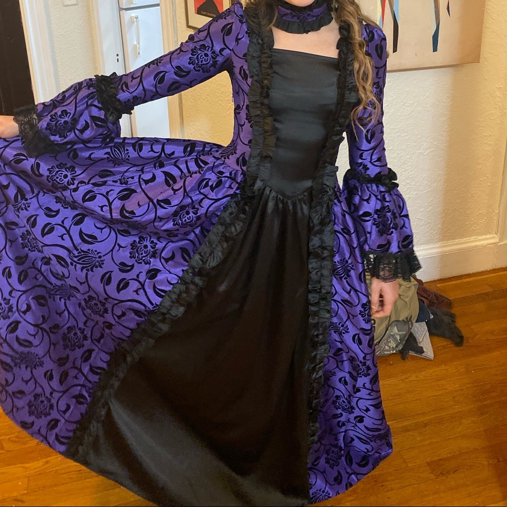 Renaissance/Victorian/Gothic Gown - Gem
